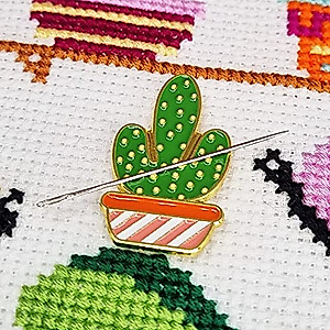 Meloca Designs Cactus Needle Minder for Cross Stitch, Embroidery, Sewing, Quilting, Needlework and Haberdashery