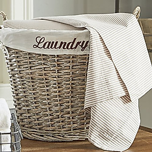 Vintiquewise(TM) Wicker Laundry Basket with Liner, White
