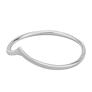 AeraVida Trendy and Classic Chevron Wave .925 Sterling Silver Stackable Ring Size 9 | Sterling Silver Rings | Rings for Women | Sterling Silver Stackable Ring for Women