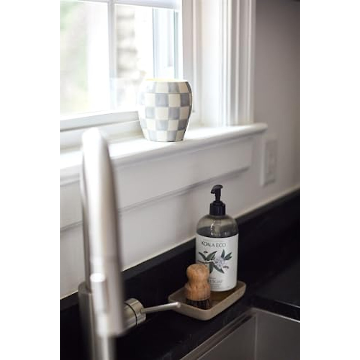 Paddywax Checkmate Artisan Hand-Poured Scented Candle, 11-Ounce, Cotton + Teak