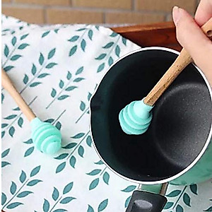 UgyDuky 2 Pack Silicone Honey Dipper Spoon Drizzle Stick Honey Mixing Stirrer Dip Spiral Server Kitchen Gadget Tool (Random Color Delivery)