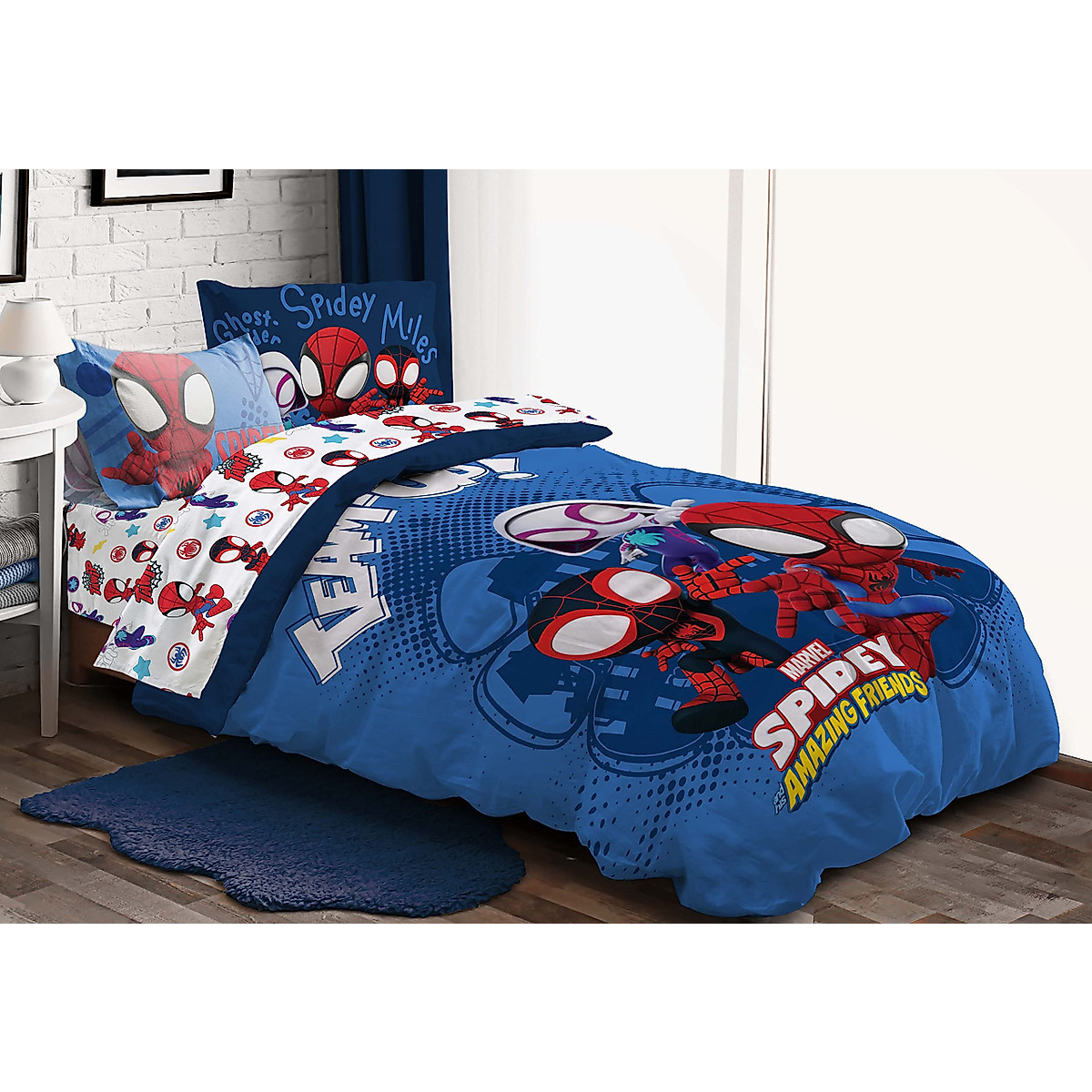 Jay Franco Marvel Spidey and His Amazing Friends Team Spidey 5 Piece Twin Size Bed Set - Includes Comforter & Sheet Set Bedding - Super Soft Fade Resistant Microfiber (Official Marvel Product)