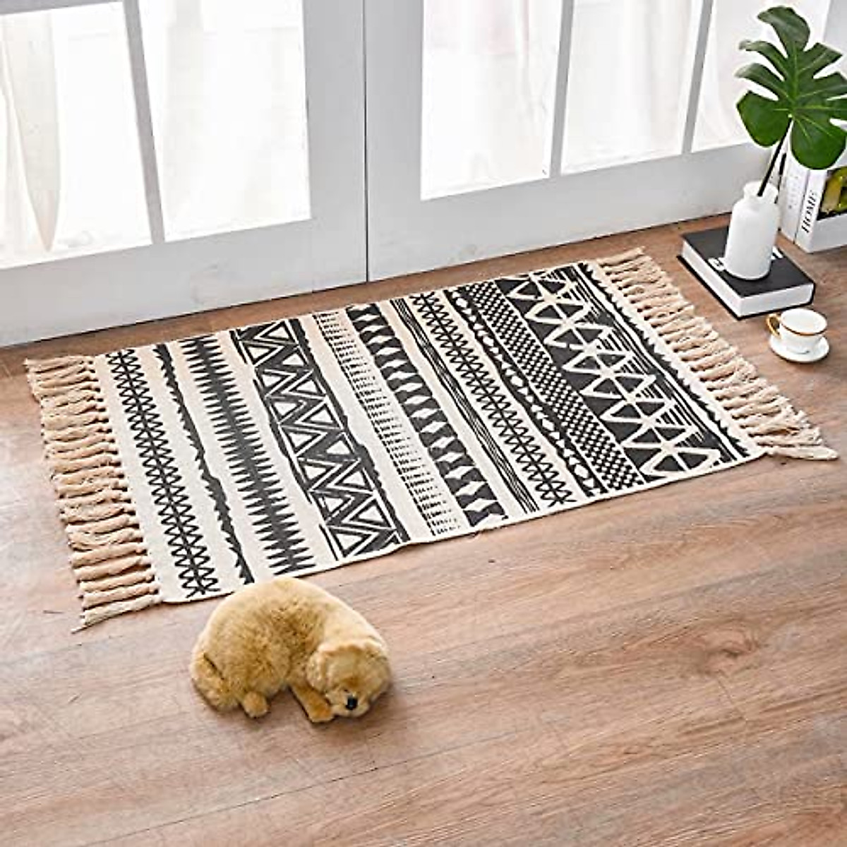 HLOVME Woven Cotton Boho Area Rug with Tassel 2' x 3' Washable Indoor/Outdoor Rugs for Living Room Bedroom Kitchen Hallways Floor