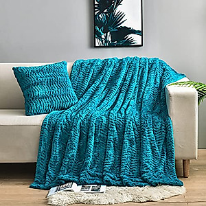 YUSOKI Luxury Faux Fur Throw Pillow Covers-18 x18,Set of 2-Decorative Fuzzy Fluffy Cozy Pillow Cases for Sofa Couch Bedroom Without Insert(Teal/Turquoise,18"x18")