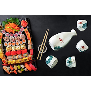 Caalio Japanese Sake Set - Porcelain Sake Tokkuri Bottle 8 fl oz and Four Sake Ochoko Cups 2 fl oz Sake Cups Soju Tea Set(Goldfish)