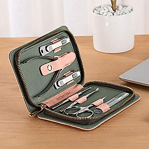7Pcs Manicure Set, Pedicure Sets, Nail Clipper sets，Stainless Steel Professional Nail Cutter with Travel Case