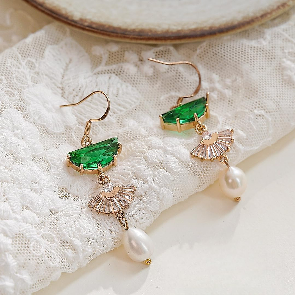 Emerald Green Dangle Drops Art Deco Austrian Crystal Vintage Cubic Zirconia Rhinestone Chandelier Earrings for Women,Weddings, Proms, Sterling Silver, freshwater Pearl Green Cubic Zirconia Rhinestone