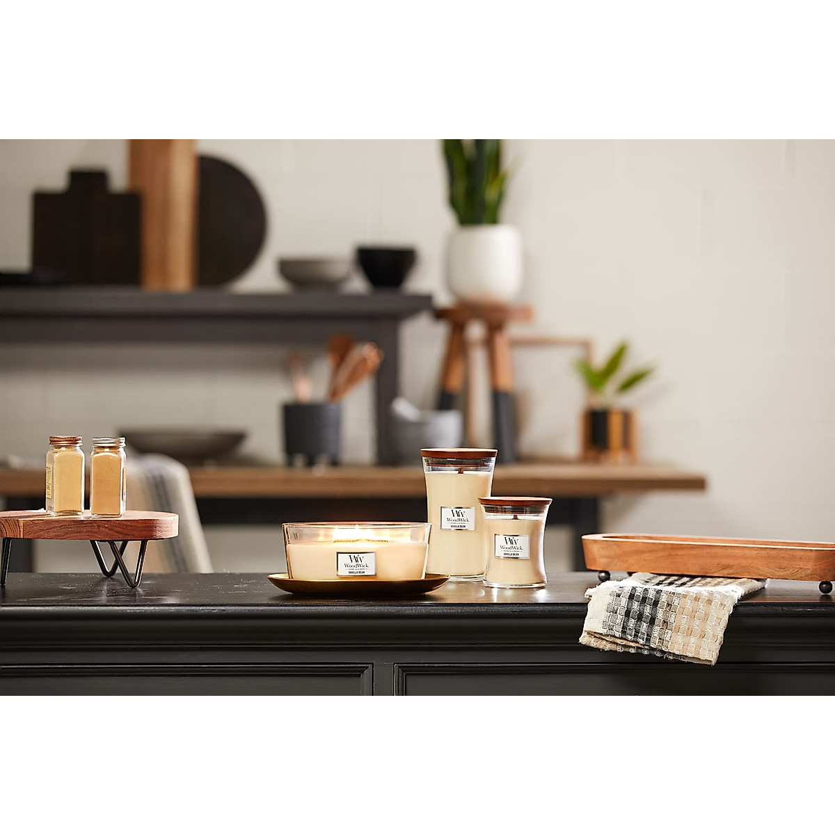 WoodWick Medium Hourglass Candle, Vanilla Bean - Premium Soy Blend Wax, Pluswick Innovation Wood Wick, Perfect for Gifting and Aesthetically Pleasing Decor