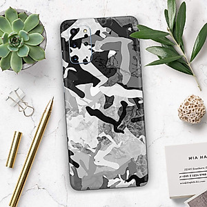 DesignSkinz Desert Snow Camouflage V2 Protective Vinyl Decal Wrap Skin Cover Compatible with The Samsung Galaxy S20 (Screen Trim & Back Glass Skin)