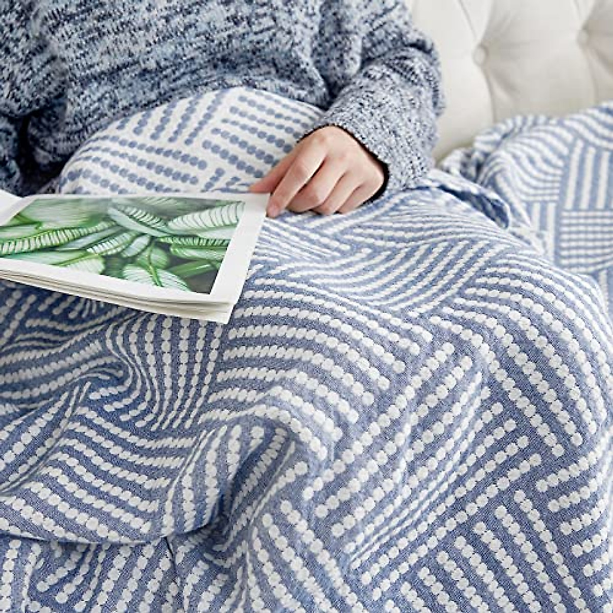 jinchan Boho 100% Cotton Blanket Muslin Lightweight Twin Size Quilted Throw Blanket for Couch Soft Cozy All Season Blanket 3-Layer Geometric Cotton Blanket for Bedroom Decor Blue 60”x80“