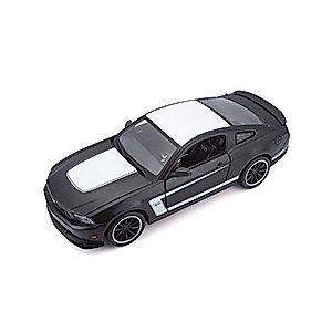 Maisto 1:24 Scale Ford Mustang Boss 302 Diecast Vehicle (Colors May Vary)