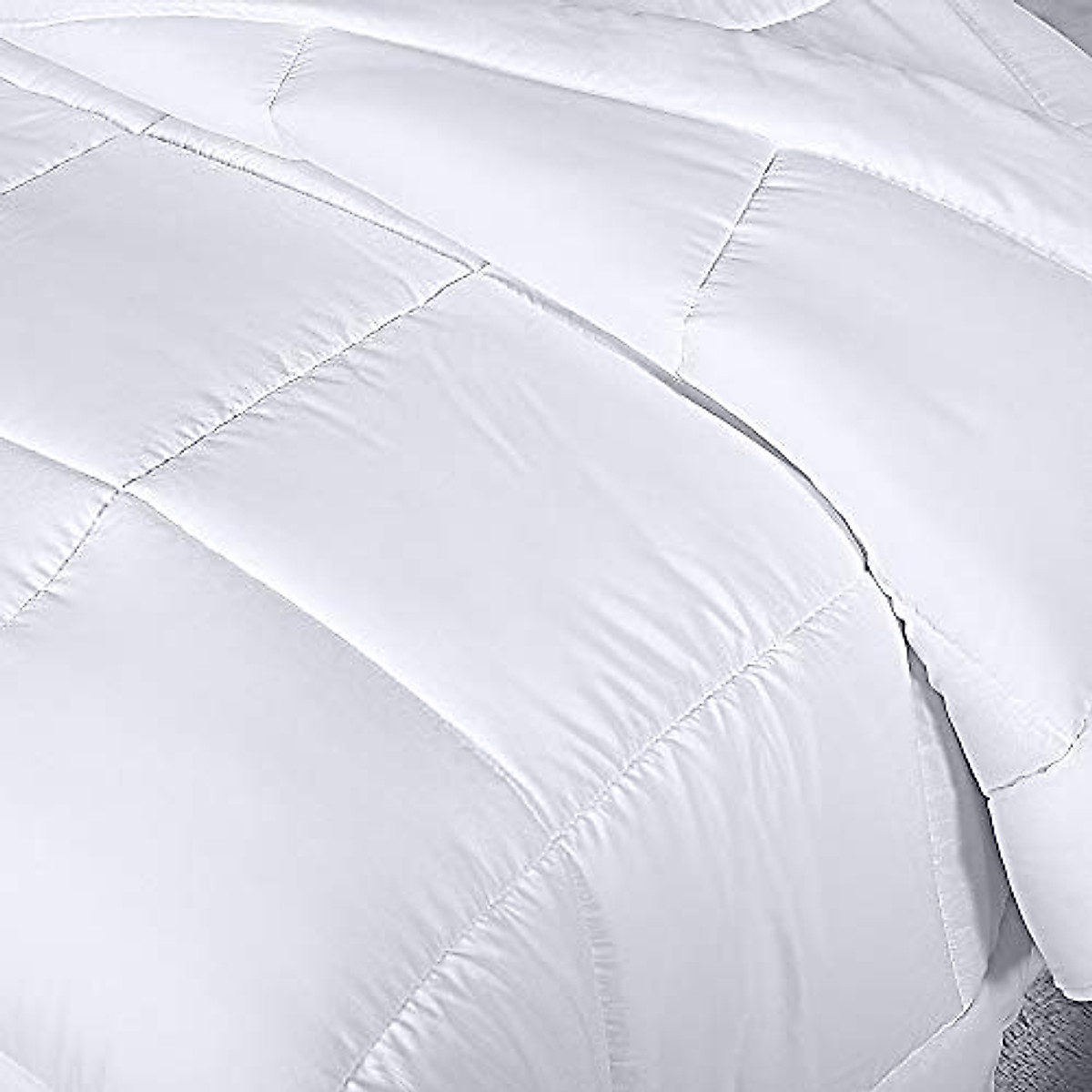 Utopia Bedding All Season Down Alternative Quilted Comforter Full Size- Duvet Insert with Corner Tabs- Machine Washable - Bed Comforter – White