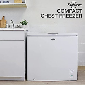 Koolatron Large Chest Freezer, 7.0 cu ft (195L), White, Manual Defrost Deep Freeze, Storage Basket, Space-Saving Flat Back, Stay-Open Lid, Front-Access Drain, for Basement, Laundry Room, Cottage