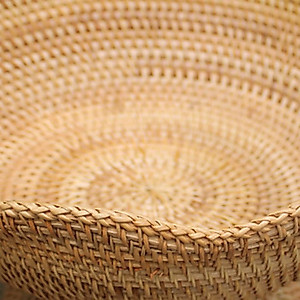 FUKQVOD Simple Fashion Hand-Woven Rattan Tray，Round Brown Natural Decorative Storage Wicker Serving Tray，for Cookies Tea Snacks Fruit Convenience