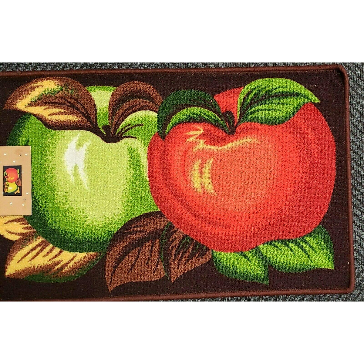 THE RAISE Kitchen Rug, Kitchen Mat, Printed Kitchen Rug (nonskid Back) (18" x 30") 2 Apples, Green & RED