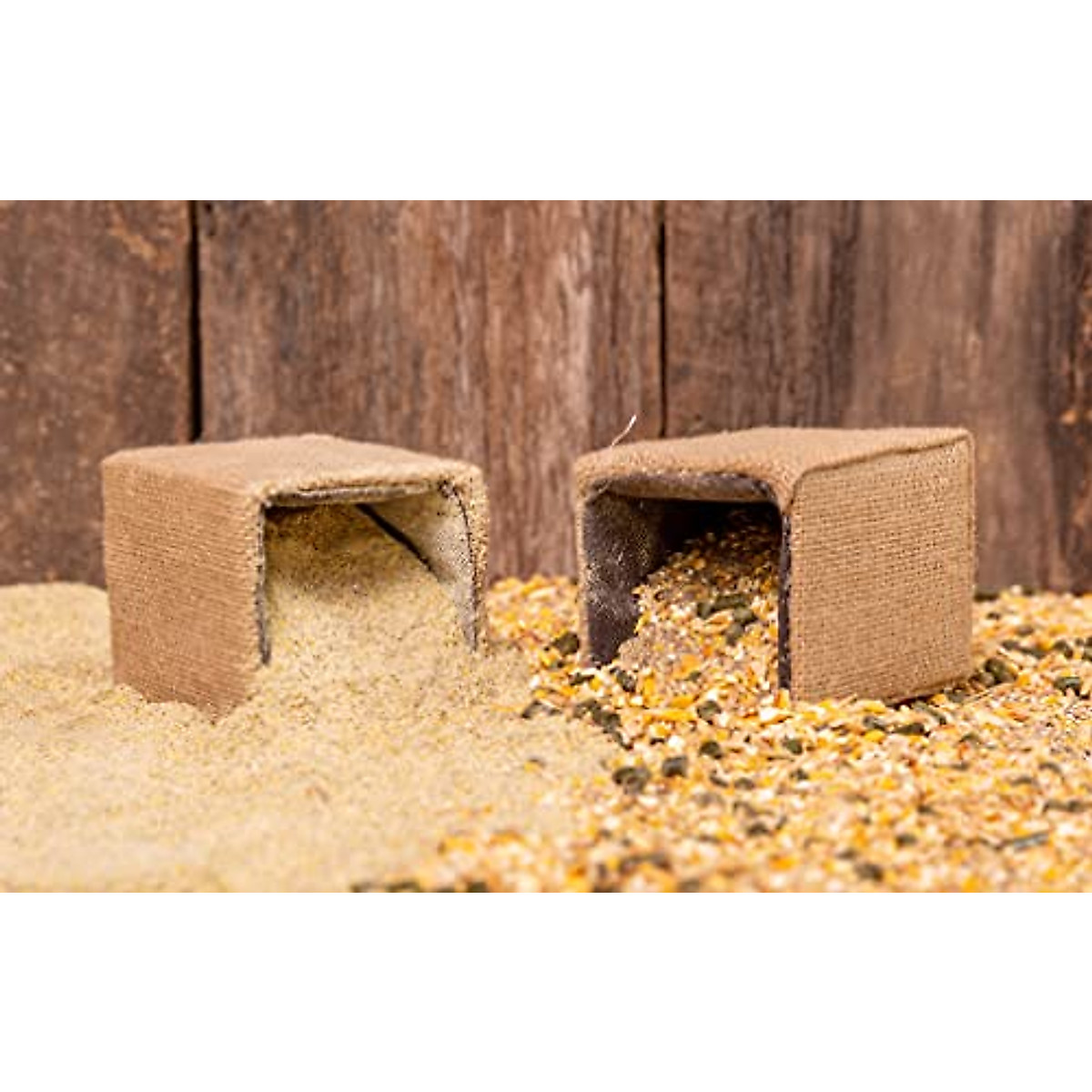 G&T Country Living Cricket Food and Dubia Roach Chow/Feed (2 Lbs.) - (1 Oz.) Packet of Water Gel Crystals - Premium Food to Raise Your Feeder Crickets and Dubia Roaches