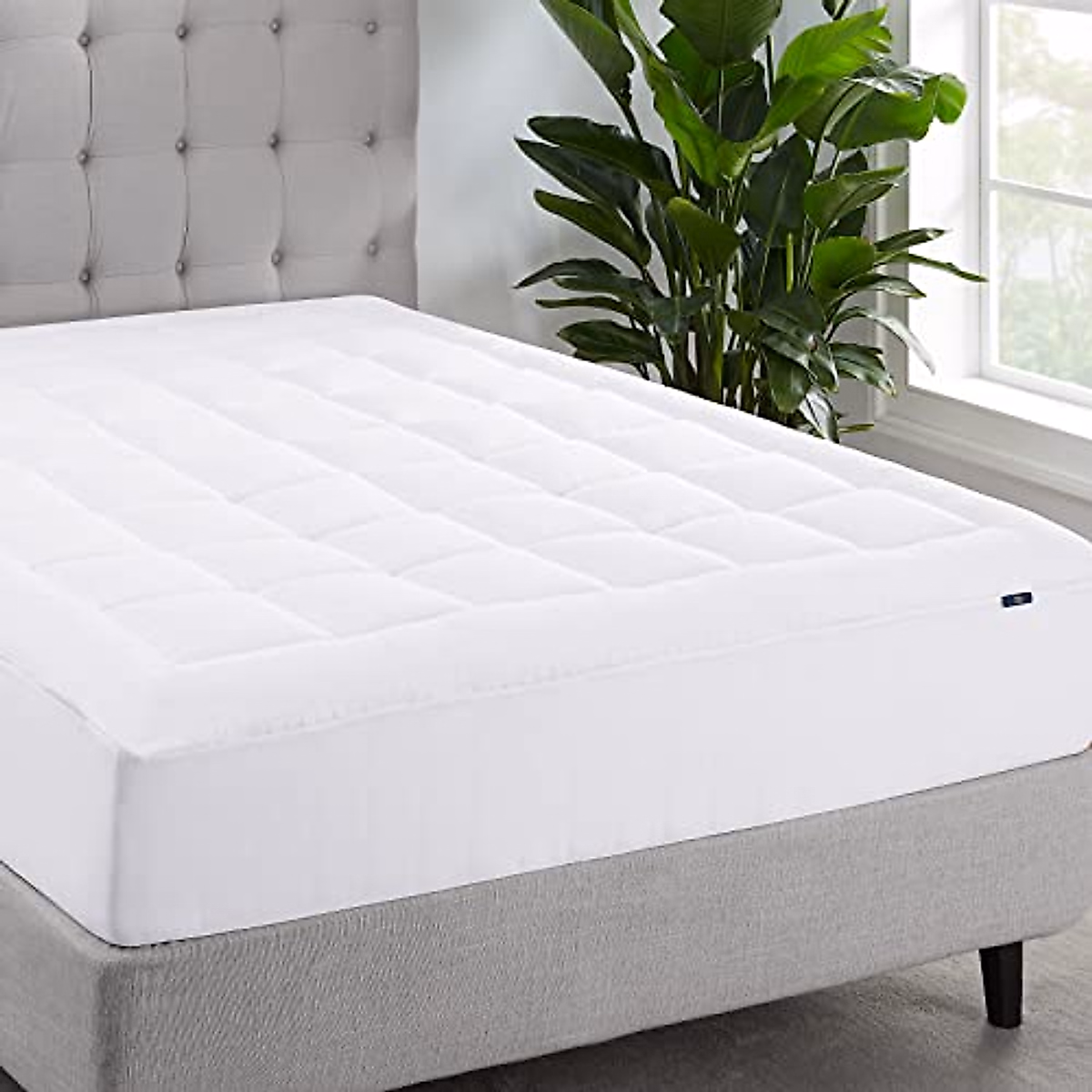 SERTA ComfortSure Breathable Elastic Dobby Check Quilted Pillow Top Mattress Pad Cover with 18" Deep Pocket for All Season, White, Twin