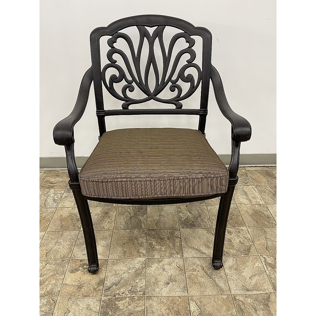 Patioland Elizabeth Outdoor Cast Aluminum Powder Coated 11-Piece Dining Set with Extendable 132in Rectangular Dining Table (Olefin Walnut Cushions)