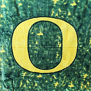 College Covers Everything Comfy Oregon Ducks Soft and Warm Huge Raschel Throw Blanket, 86" x 63"