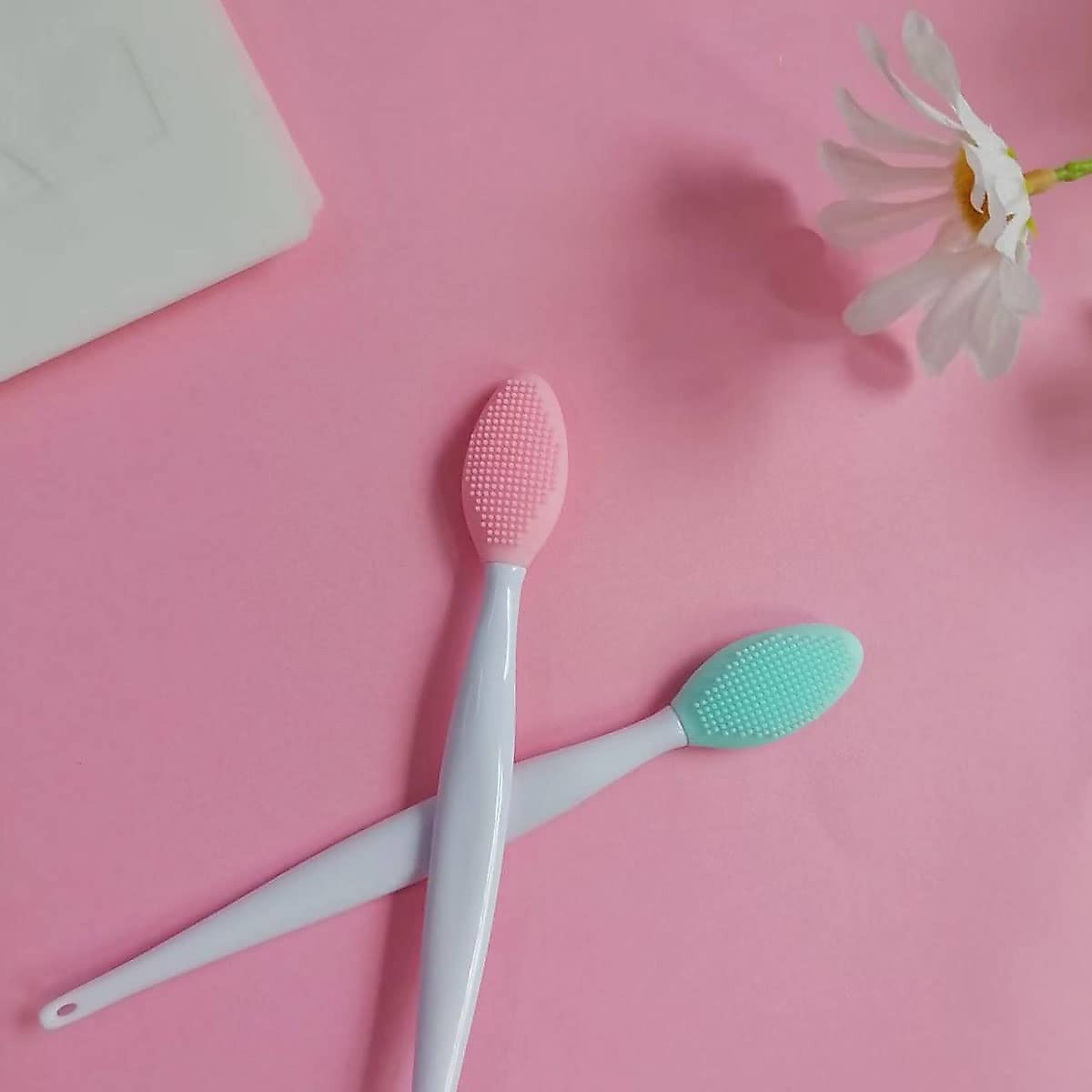 4 PCS Lip Scrub Brush,Double-Sided Silicone Exfoliating Lip Brush Exfoliating Brush for Men Wome Double-sided Soft ​Lip Brush for ​Smoother and Fuller Lip Appearance