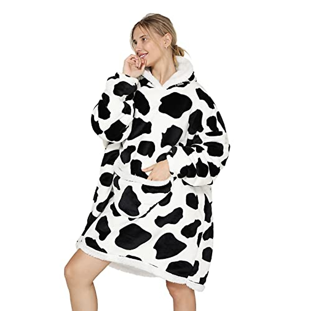 Blanket Hoodie Wearable Oversized Hooded Blanket for Adult Women Super Soft Comfortable Warm Flannel with Giant Pocket and Sleeves Cow
