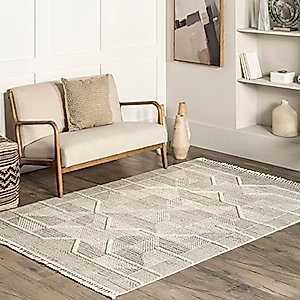 nuLOOM Haida Moroccan Tiles High/Low Tasseled Area