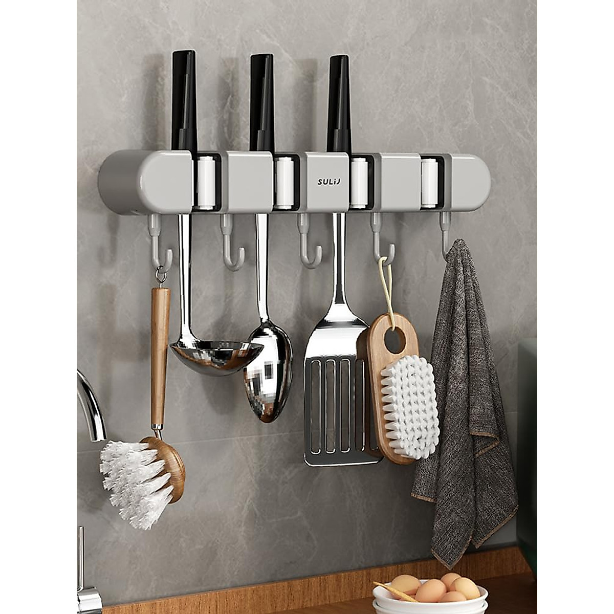 ZLHETWT 3Pcs Broom Mop Holder with Hooks, Wall Mounted Mop Holder Hanger Non Perforated Plastic Broom Storage Rack Adhesive Design Mop Broom Organizer for Bathroom Kitchen Garage