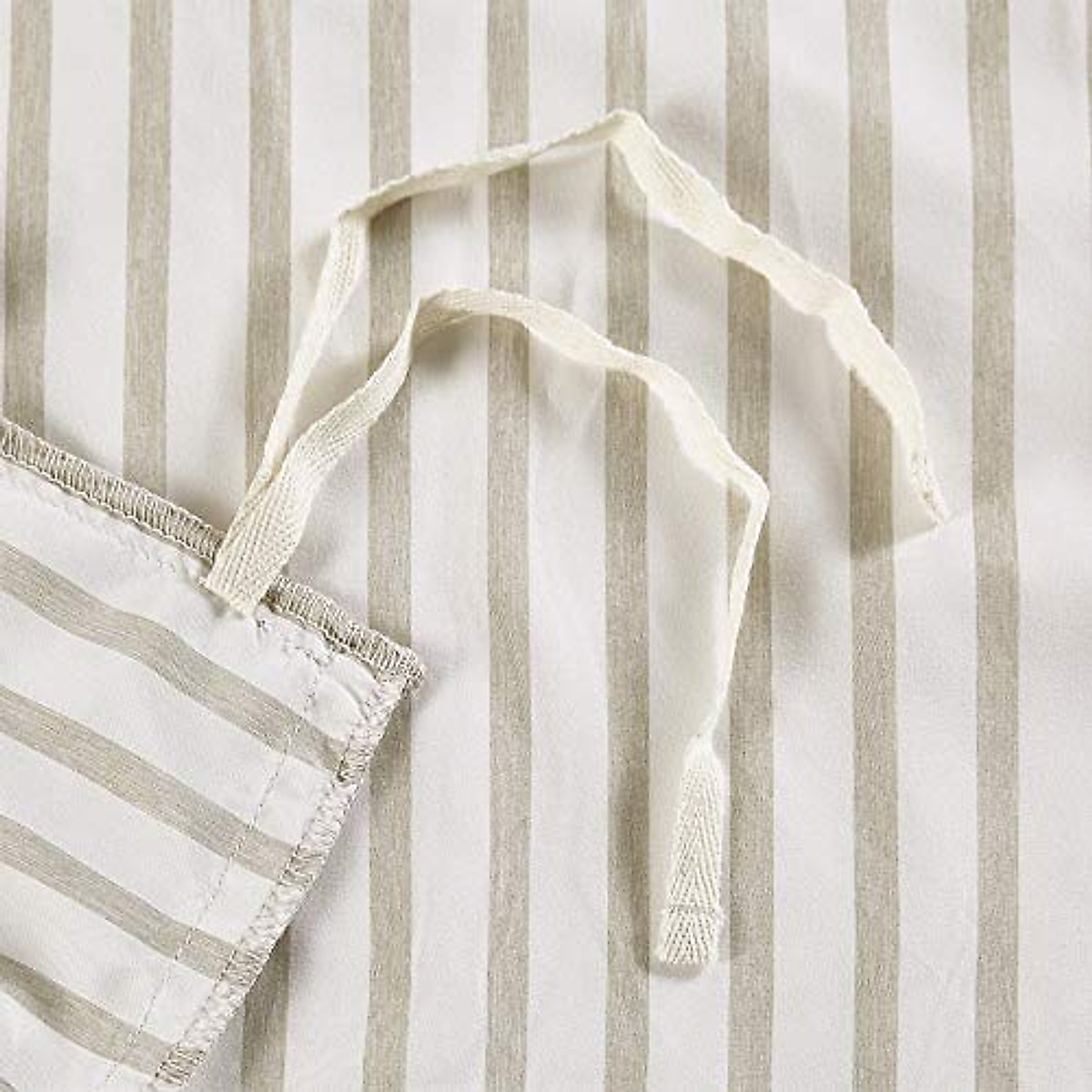 Madison Park Essentials Hayden Duvet Set Yarn Dyed Stripe Pattern, Solid on The Reverse, All Season Comforter Cover Bedding Set with Matching Sham, King/Cal King, Tan 3 Piece