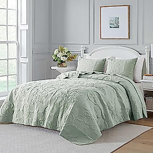 B2EVER Damask Quilt King Size Bedding Sets with Pillow Shams, Boho Lightweight Soft Bedspread Coverlet, Sage Green Quilted Blanket Thin Comforter Bed Cover for All Season, 3 Pieces, 104x90 inches