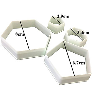SAKOLLA Soccer Ball Cookie Cutter, Hexagon Cookie Cutter, Football Cake Decorations - 4 Sizes Biscuit Cutters/Sandwiches Cutter/Pastry Cutters