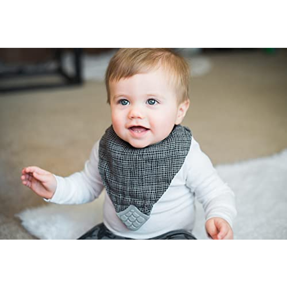 Nuby Nuby 3-Piece Muslin Bandana Bib with Teeth, Colors May Vary