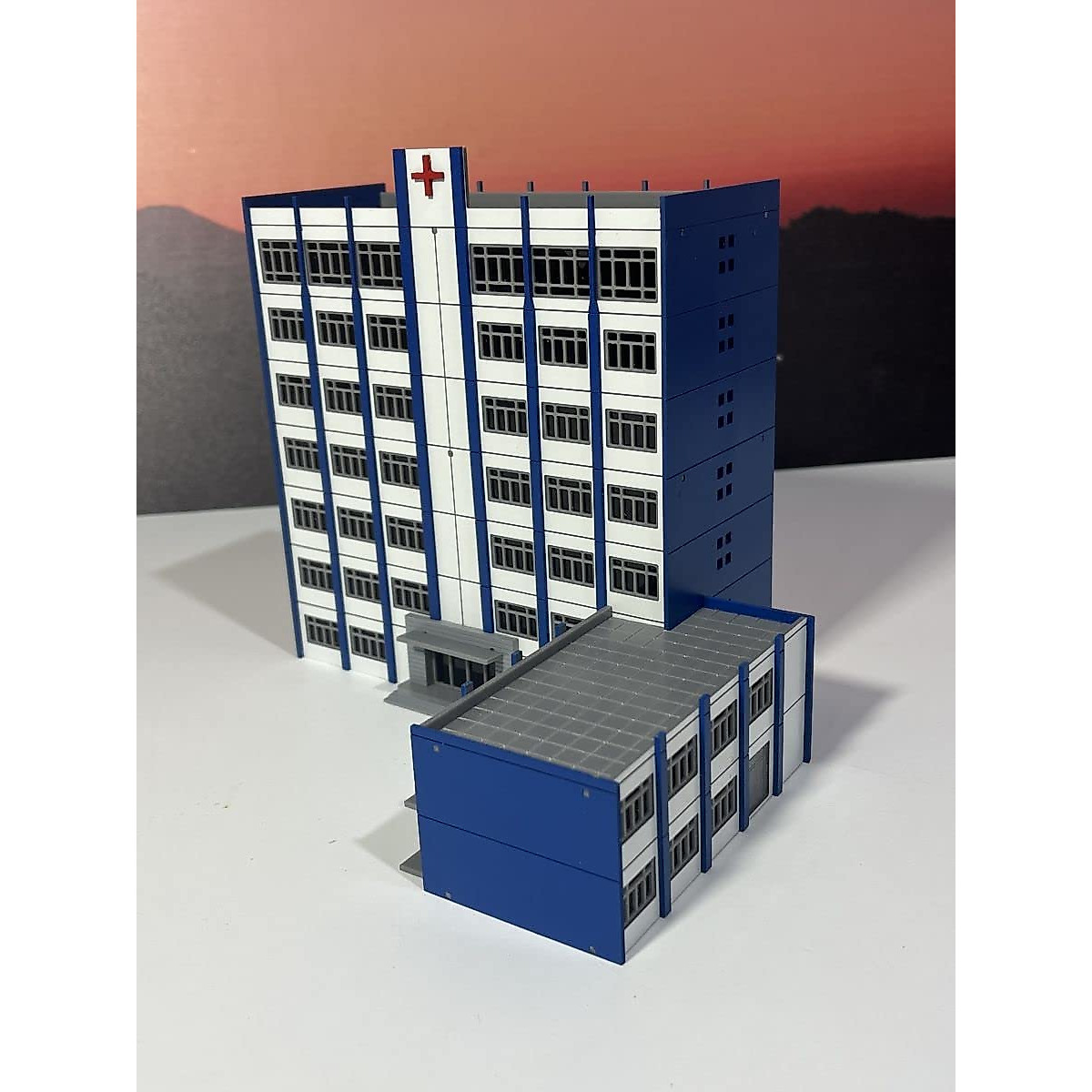 N Scale Railway Train Scene Hospital Model with Annex