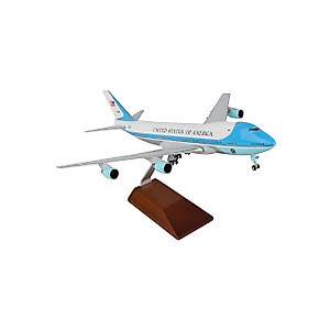 Daron Skymarks Air Force One VC25 with Gear and Wooden Stand Model Kit (1/200 Scale)