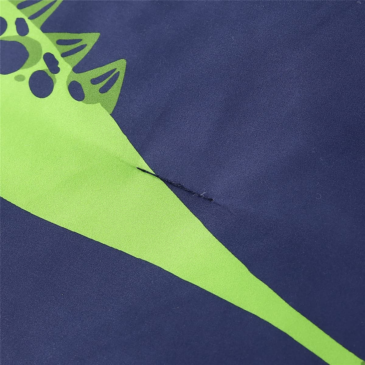 URBONUR 4-Piece Toddler Bedding Set - Ultra Soft Cartoon Jurassic Dinosaur Print Boys Toddler Comforter Set - Include Comforter, Flat Sheet, Fitted Sheet and Reversible Pillowcase, Navy Dinosaur