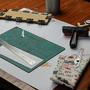 Multi-Purpose Utility Knife, 7-in-1 Stainless Steel Retractable Utility Knife,Snap-Off Blade Box Cutter for Office,Home,School,Arts Crafts