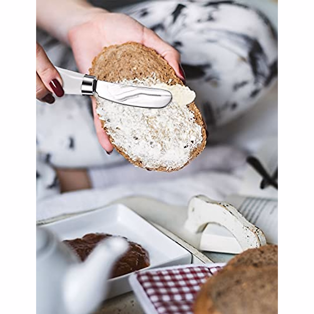 2 Pack Stainless Steel Butter Spreader Knife, Butter Knife with White Porcelain Handle, Cheese Butter Spreader Knives for Kitchen