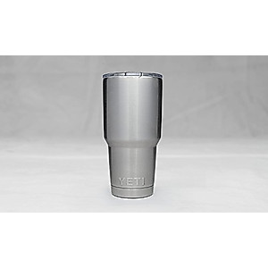 YETI Rambler 30 oz Stainless Steel Vacuum Insulated Tumbler with Lid