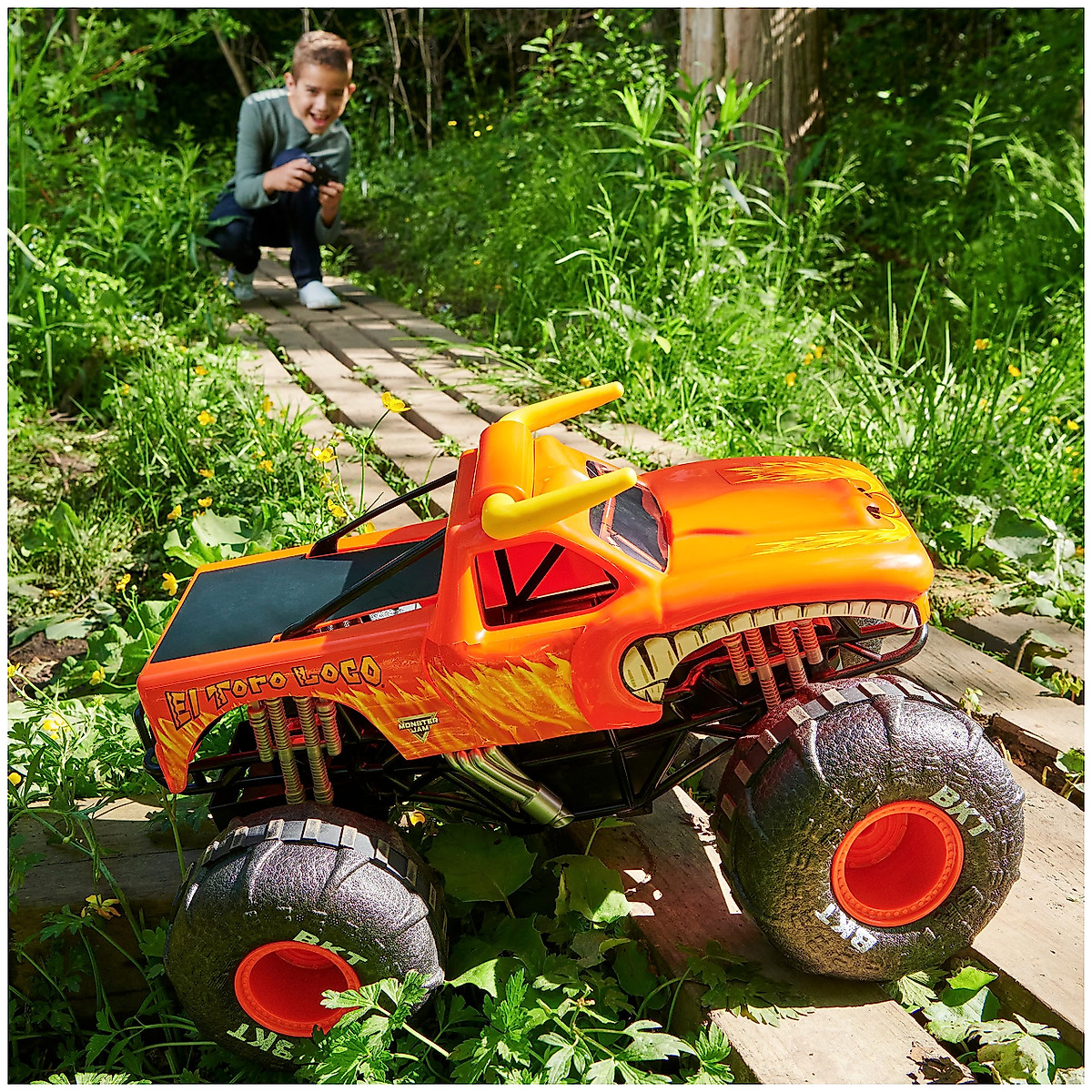 Monster Jam, Official El Toro Loco, Remote Control Monster Truck, Walmart Exclusive, Authentic Sounds, 1:10 Scale