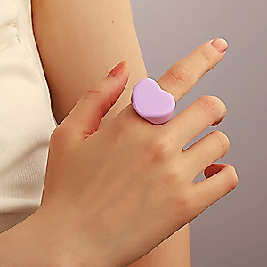 XUN Zhe 3Pcs Colorful Resin Heart Chuncky Rings Set,Cute Love Heart Shaped Acrylic Finger Rings Bands Jewelry for Women Teen Girls Party Accessories (Green Blue Pink)