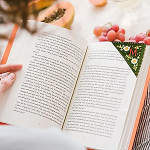 2PCS Personalized Hand Embroidered Corner Bookmark, Felt Triangle Bookmark, Cute Felt Triangle Bookmark, Cute Flower Letter Embroidery Bookmarks for Book Lovers Kids Teachers（A+S）