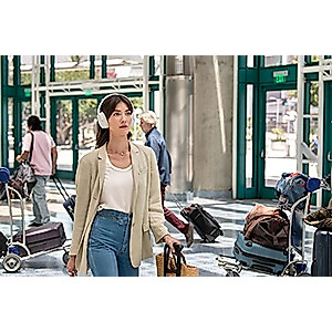 Bose QuietComfort 45 Noise Canceling Bluetooth Headphones (White Smoke)