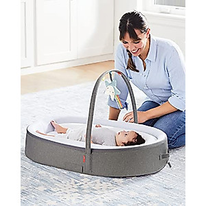 Skip Hop Baby Nest, Playful Retreat, Grey Melange