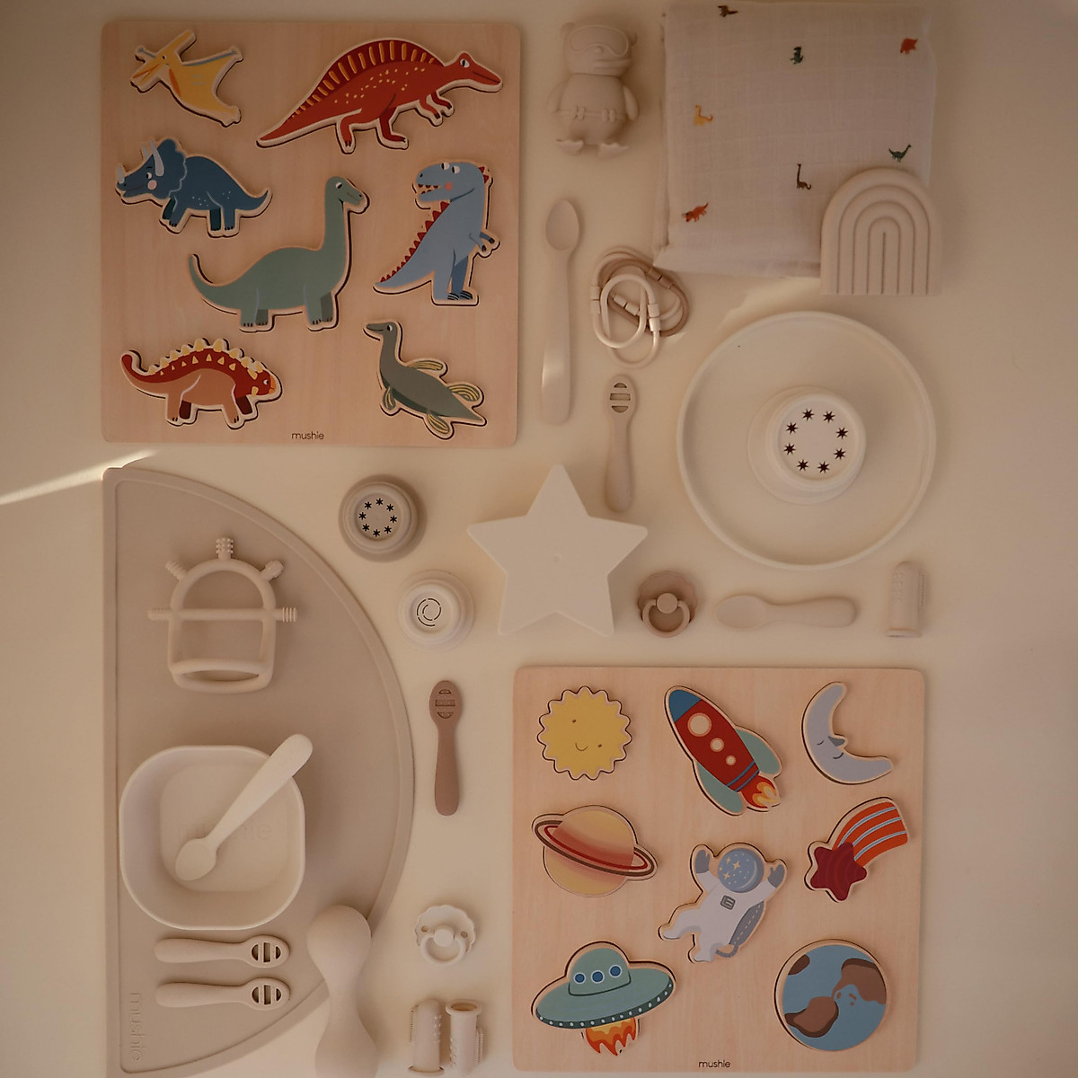 mushie Silicone Baby Teether Toy | Rainbow (Shifting Sand)