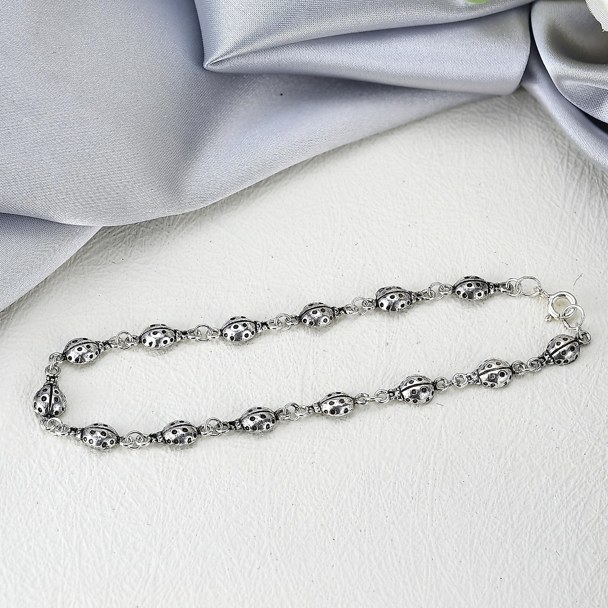 AeraVida Cute and Charming Ladybug .925 Sterling Silver Link Bracelet
