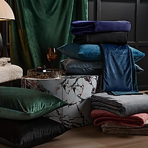 WARMDERN Black Velvet Duvet Cover King Size Flannel Duvet Cover Bedding Sets, 3pcs Ultra Soft Luxury Textured Modern Crystal Velvet Duvet Covers with Zipper Closure(Black, King)