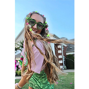 GIFIORE Heart Shaped Sunglasses for Women,Vintage Cat Eye Retro Oversized Clouts Glasses (Clear Green Glitter)