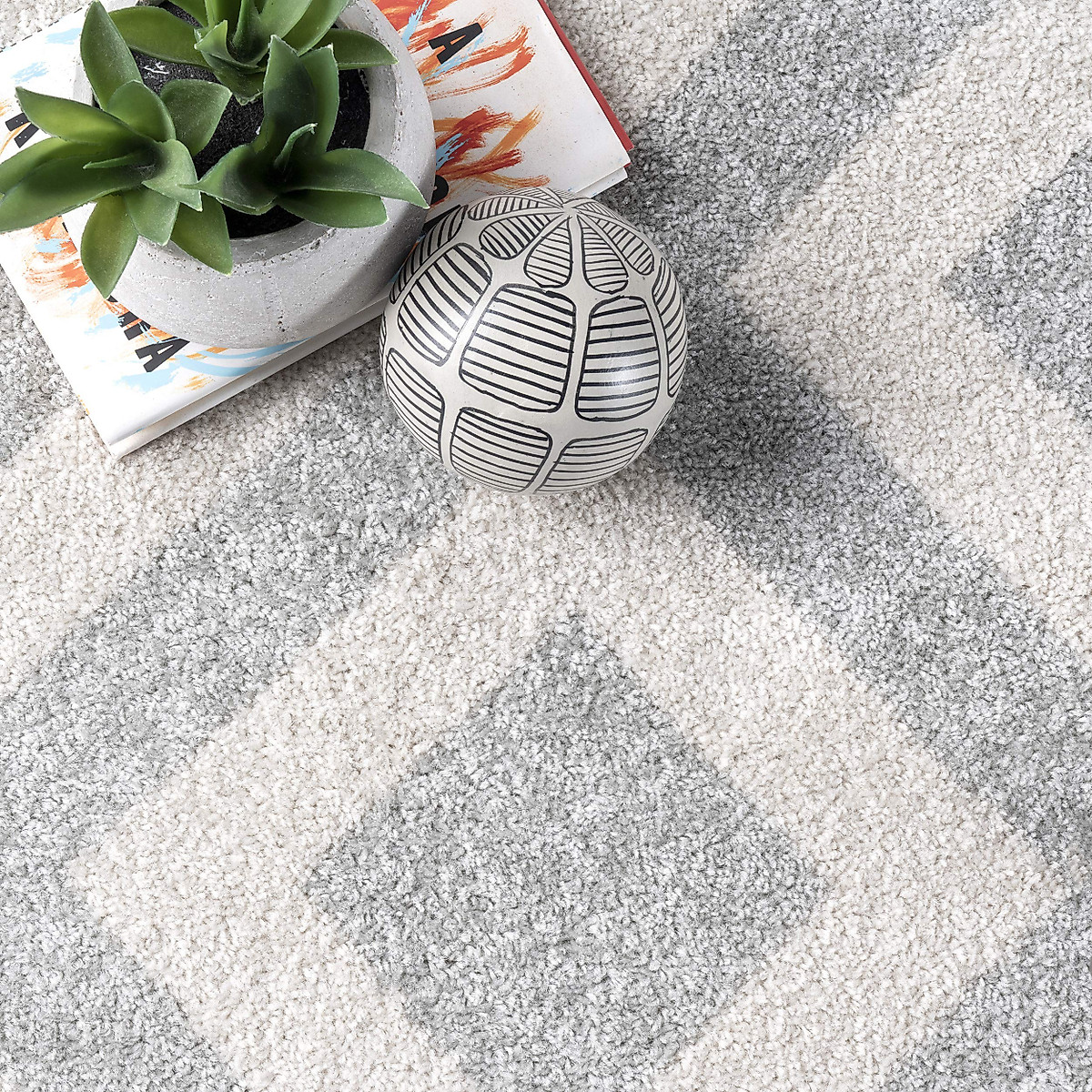 nuLOOM Zadie Geometric Accent Rug, 3x5, Light Grey