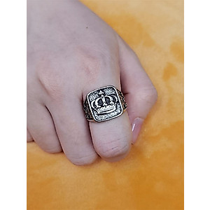 Unisex King Princess Crown Signet Statement Ring for Women Men Silver Plated Square Wide Band Finger Rings Cross Star Engraved Comfort Fit Personalized Jewelry Gifts for Father Brother Sister Size 9