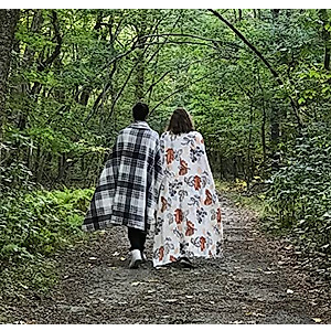 Cozy Winter Fall Grey Throw Blanket: Soft Shades of Gray White Beige Plaid Plaid Design Accent for Sofa Couch Chair Bed Dorm