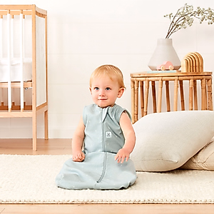 ergoPouch 0.2 Tog Jersey Sleeping Bag – Arms-Out Baby Sleep Sack – Soft, Breathable & Comfortable (8-24 Months, Berries)